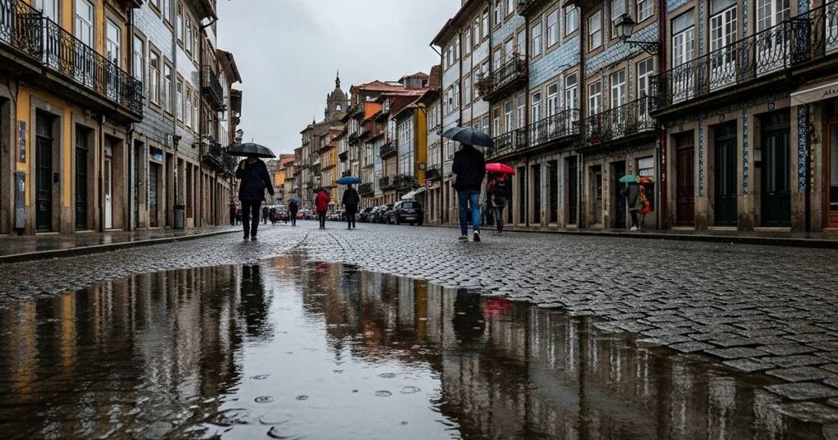 Portugal Yellow Alert: Heavy Rain Incoming in 8 Districts